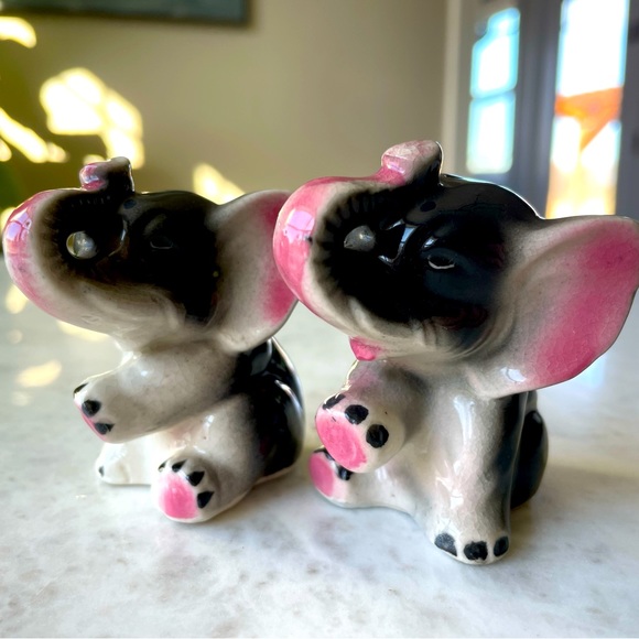 Kitchen | Vintage Ceramic Elephant Salt And Pepper Shakers | Poshmark